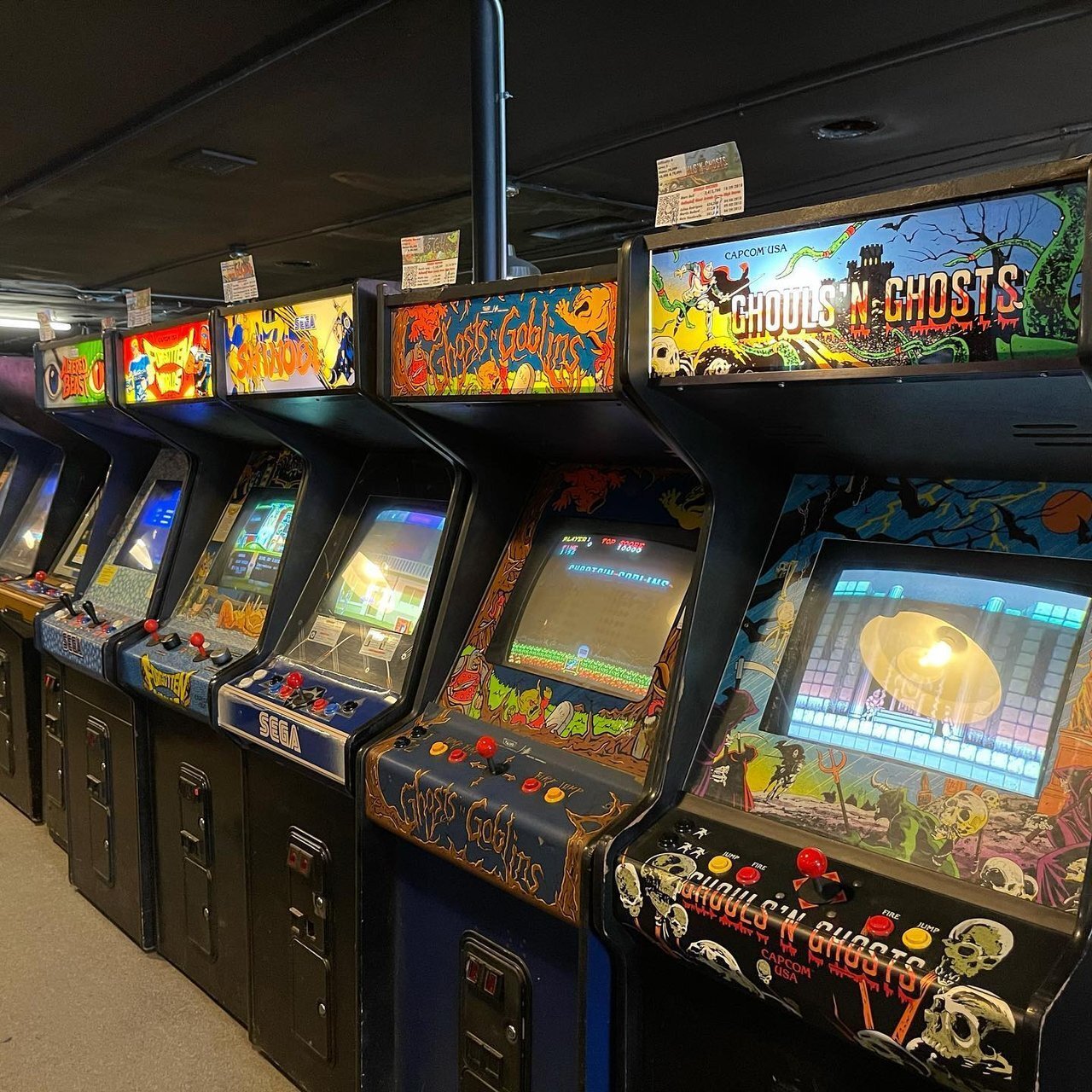 What To Expect at the Largest Arcade in the USA - Galloping Ghost